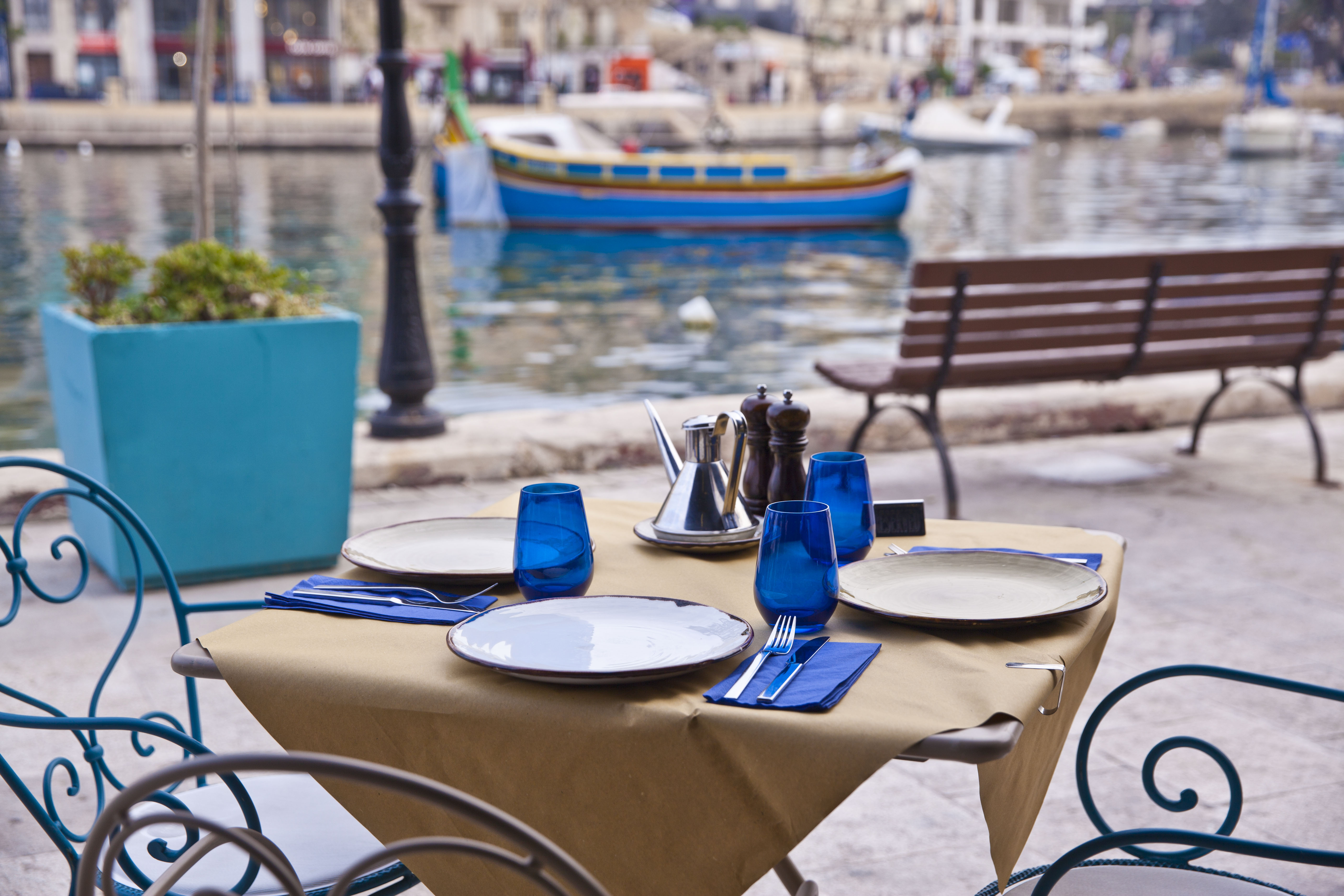 More About Us - Manakis Greek Taverna