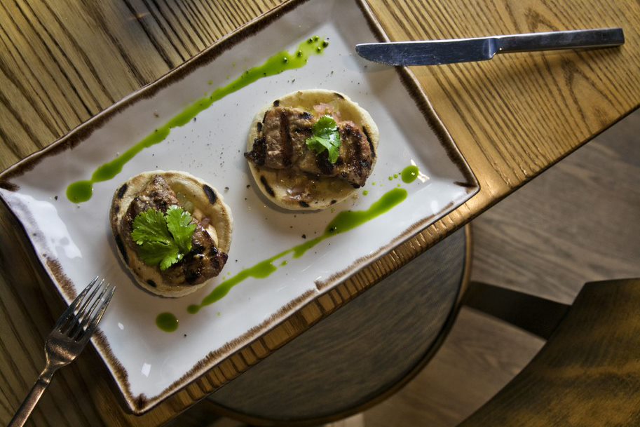 Home - Manakis Greek Taverna